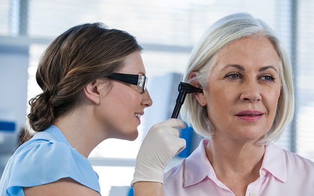 Ear wax signs, Symptoms, Causes & Treatments